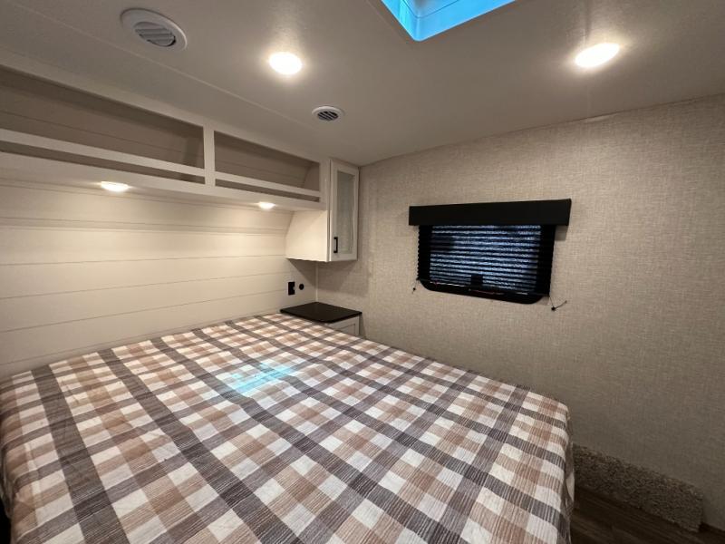 New 2025 Jayco Eagle SLE 24MLE Fifth Wheel at Hilltop Camper & RV ...