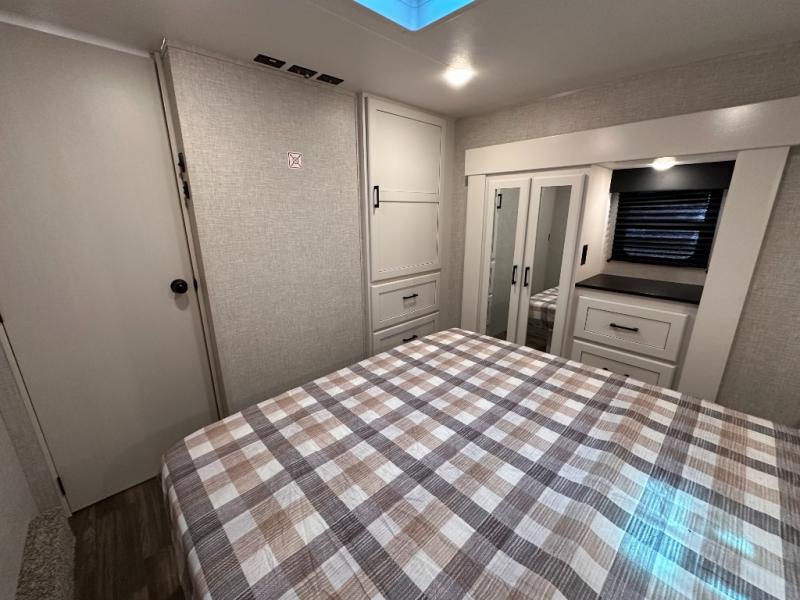 New 2025 Jayco Eagle SLE 24MLE Fifth Wheel at Hilltop Camper & RV ...