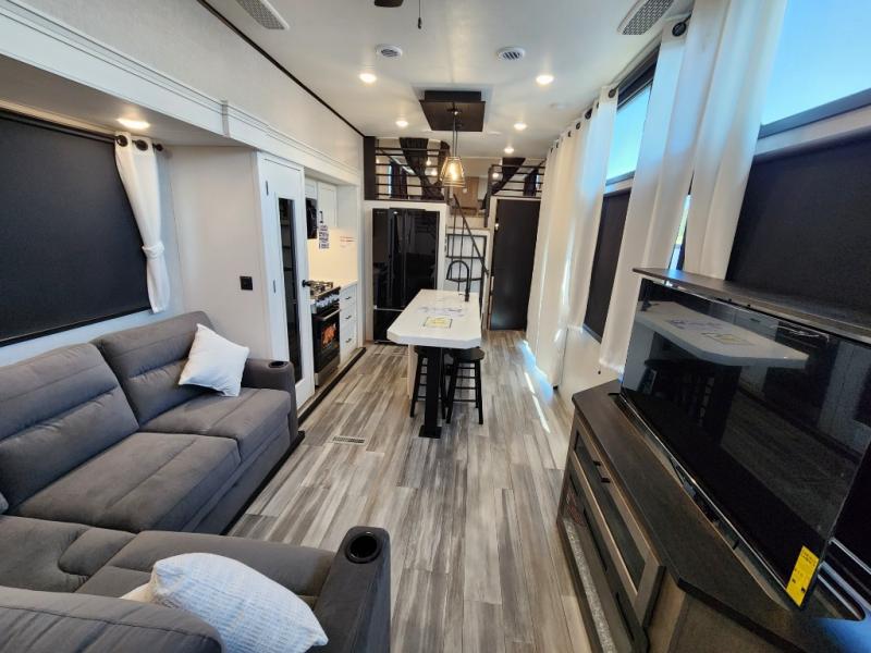 New 2025 Jayco JAY FLIGHT BUNGALOW JAYLOFT Destination Trailer at ...