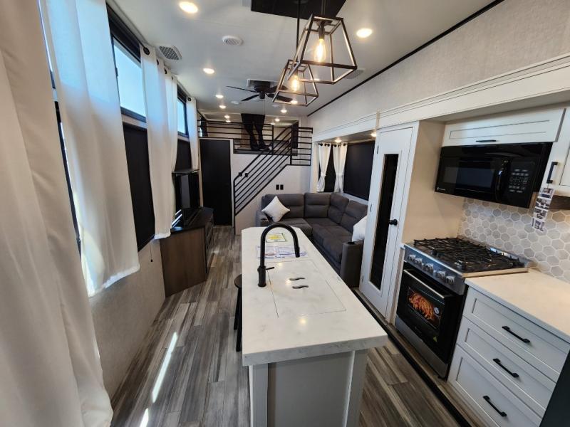 New 2025 Jayco JAY FLIGHT BUNGALOW JAYLOFT Destination Trailer at ...