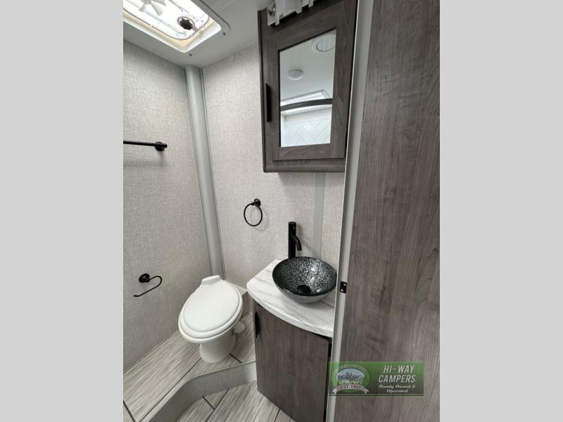 New 2024 Lance Lance Travel Trailers 2075 Travel Trailer at Hi-Way ...