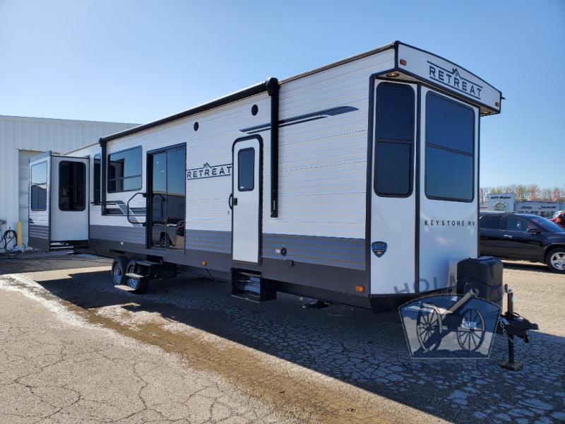 New 2023 Keystone RV Retreat 39RDEN Destination Trailer at Holman RV ...