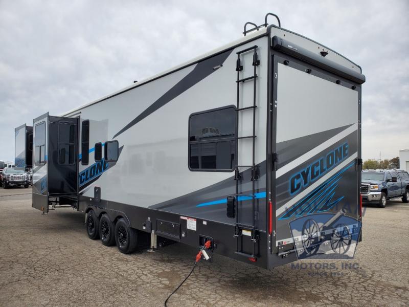 New 2025 Heartland Cyclone 4006 Toy Hauler Fifth Wheel at Holman RV ...