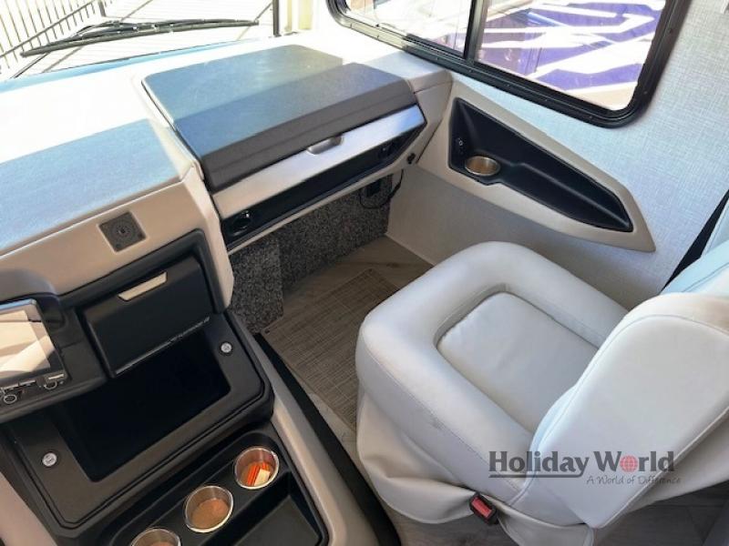 New 2024 Fleetwood RV Bounder 35GL Motor Home Class A at Holiday World ...