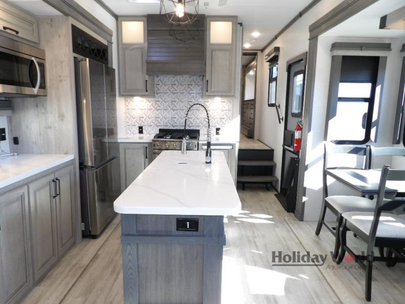 New 2024 Keystone RV Alpine 3303CK Fifth Wheel at Holiday World ...