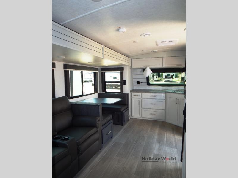 New 2025 Keystone RV Cougar Half-Ton 25FKD Travel Trailer at Holiday ...