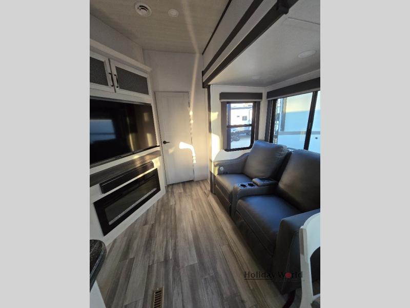 New 2025 Keystone RV Sprinter 3810QBS Fifth Wheel at Holiday World ...