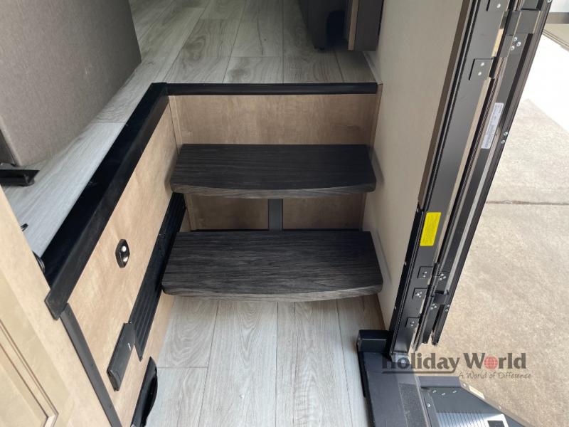 New 2025 Keystone RV Montana 3941FO Fifth Wheel at Holiday World | Katy ...