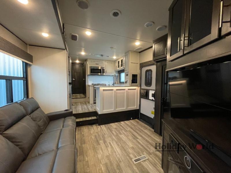 Used 2021 Jayco Seismic 4113 Toy Hauler Fifth Wheel at Holiday World ...