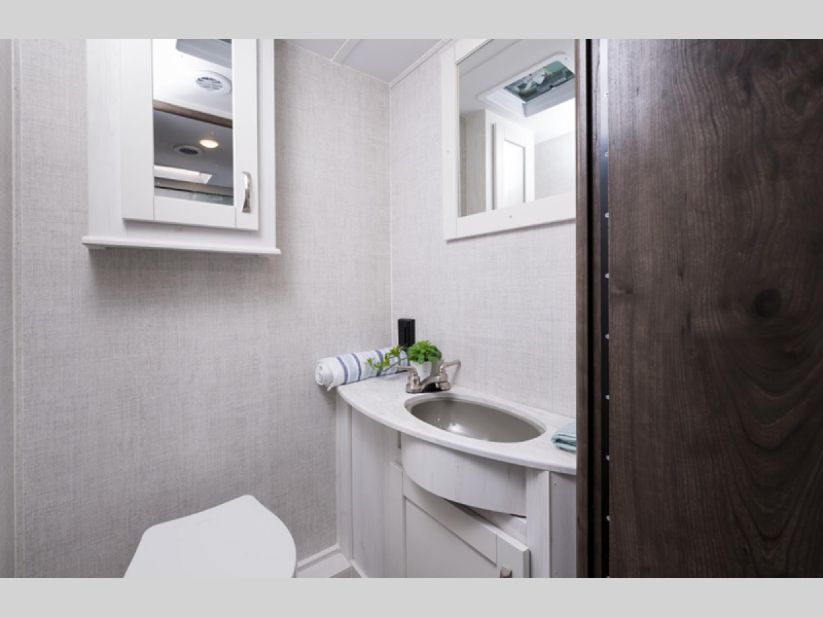 Gulf Stream RV Conquest Class C Motor Home Class C RVs For Sale