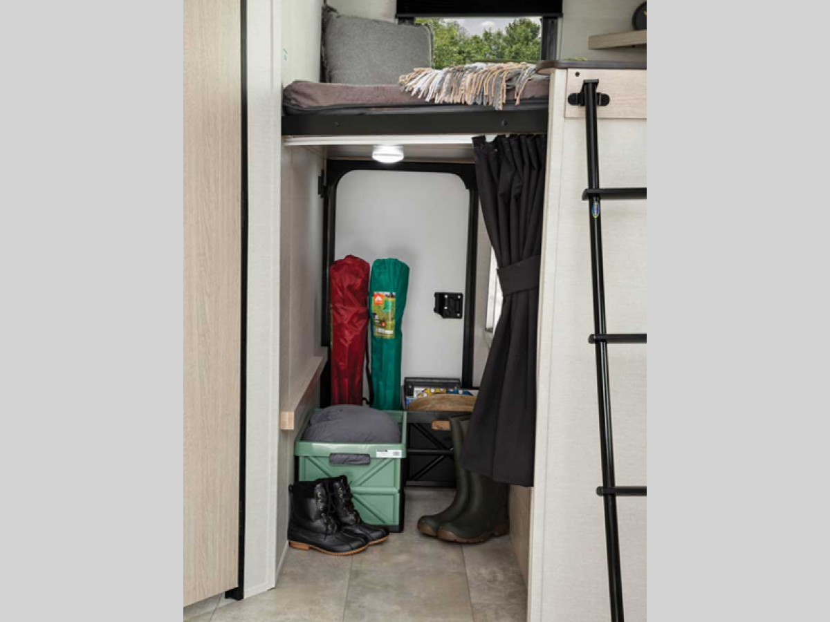 Coachmen RV Apex Ultra-Lite Travel Trailer RVs For Sale