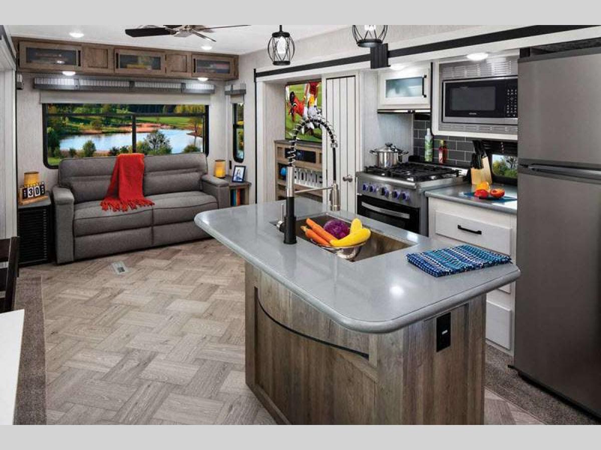 Palomino Puma Destination Destination Trailer RVs For Sale