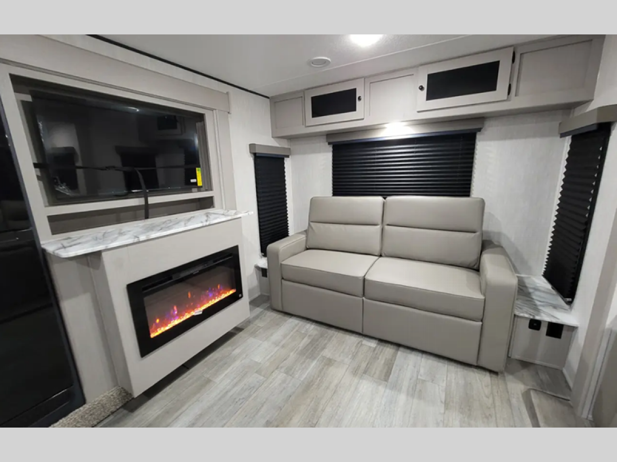 Coachmen RV Apex Ultra-Lite Travel Trailer RVs For Sale