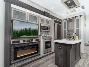 New Keystone RV Alpine 3850RD Fifth Wheel for Sale | Review Rate ...