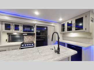 CrossRoads RV Zinger Travel Trailer Reviews | Floorplans | Features ...