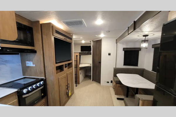 Coachmen RV Freedom Express Ultra Lite Travel Trailer RVs For Sale