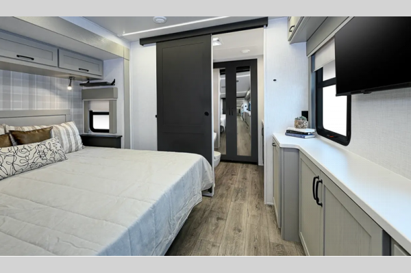 Palomino Columbus Fifth Wheel RVs For Sale