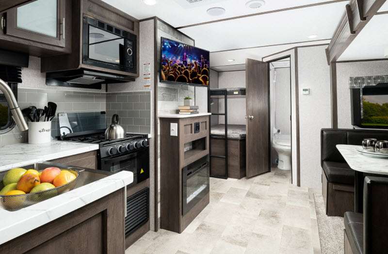 Keystone RV Coleman Light Travel Trailer Reviews | Floorplans ...