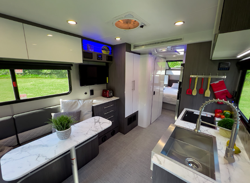 inTech RV O-V-R Travel Trailer Reviews | Floorplans | Features ...