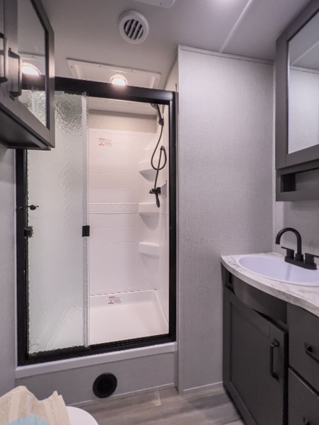 Grand Design Reflection Travel Trailer Reviews | Floorplans | Features ...