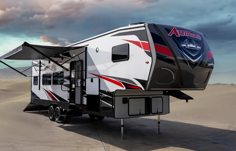 Eclipse Attitude Platinum Toy Hauler Fifth Wheel Reviews | Floorplans ...