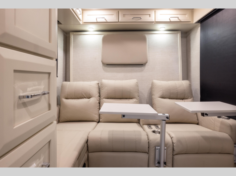 Tiffin Motorhomes Wayfarer Motor Home Class C - Diesel RVs For Sale