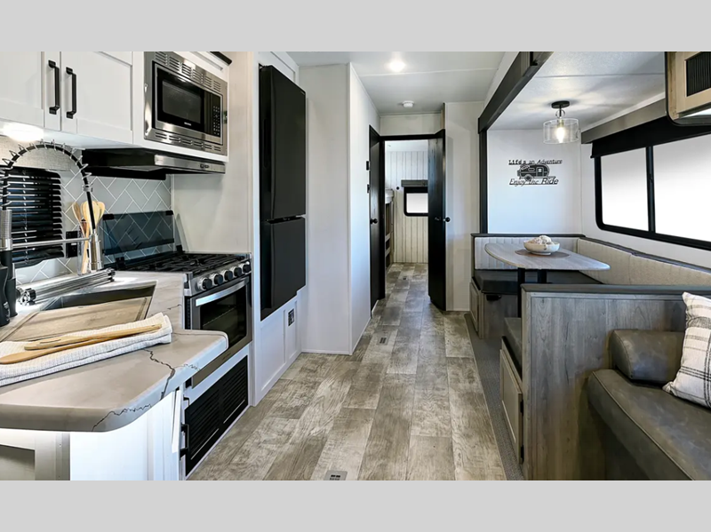 Palomino Puma Fifth Wheel RVs For Sale