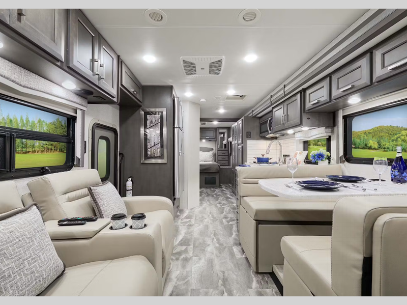 Thor Motor Coach Omni Motor Home Super C - Diesel RVs For Sale