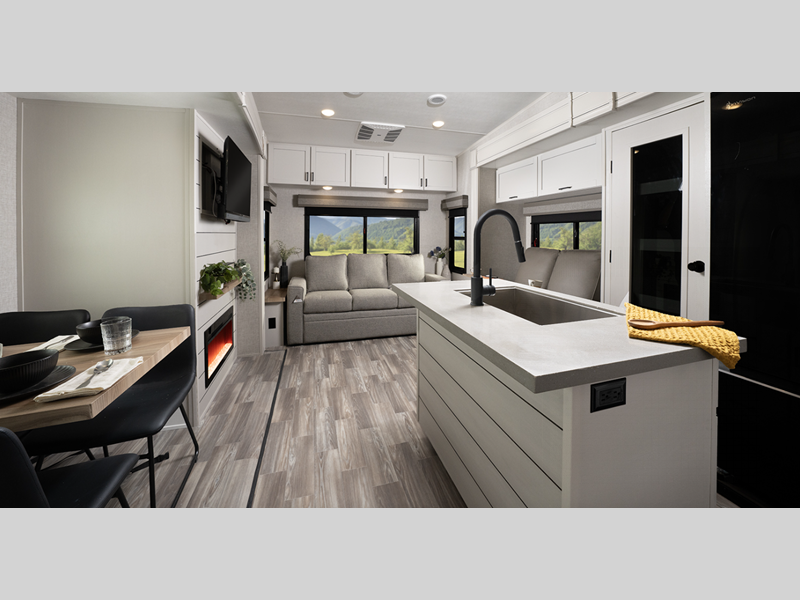 Highland Ridge RV Roamer Fifth Wheel RVs For Sale