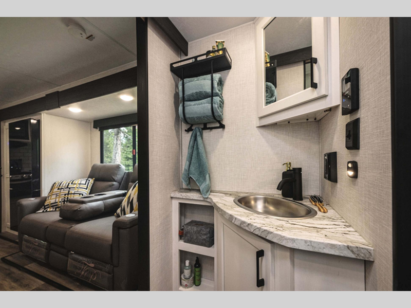 Venture RV Stratus Travel Trailer RVs For Sale