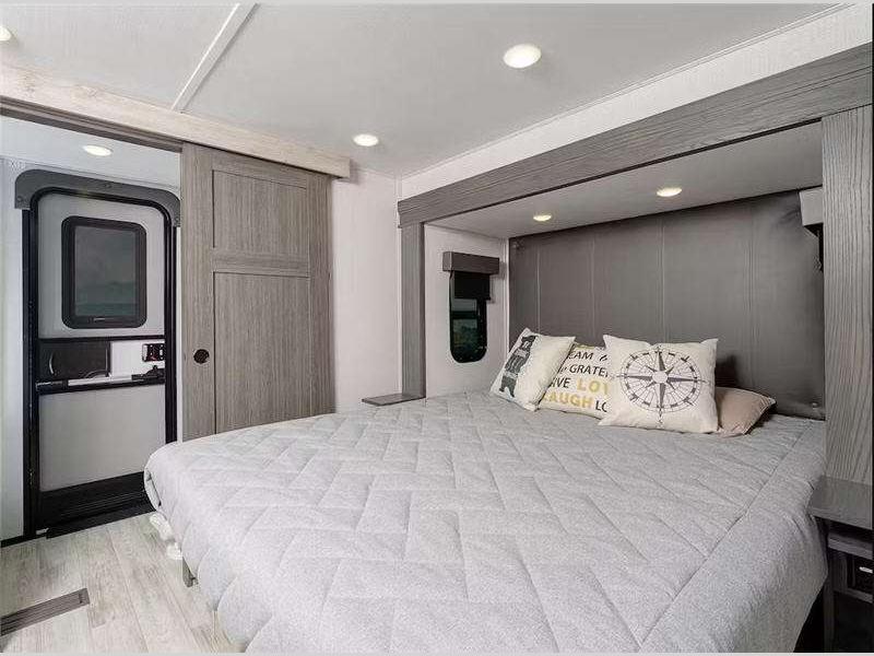 Keystone RV Alpine Avalanche Edition Fifth Wheel RVs For Sale