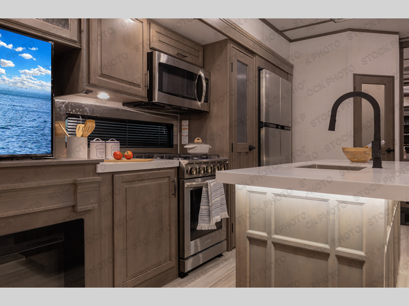 New Grand Design Solitude 373FB R Fifth Wheel for Sale | Review Rate ...