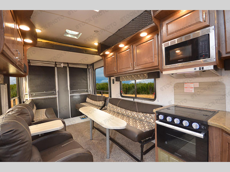 New 2026 Northwood Desert Fox 27FS Toy Hauler Travel Trailer at ...