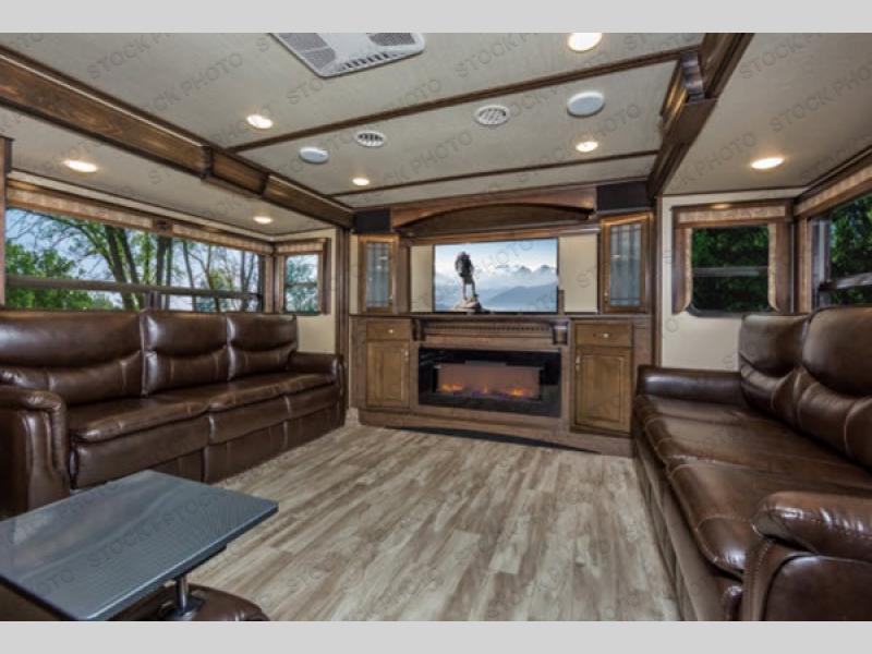 Used 2018 Grand Design Solitude 374TH R Toy Hauler Fifth Wheel at Blue ...