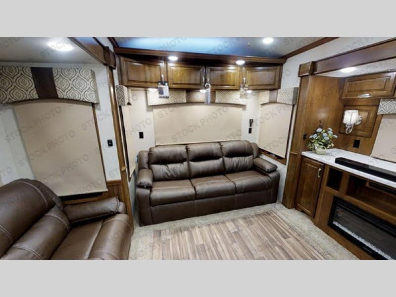 Used 2018 Forest River RV Cardinal Estate 3456RLES Fifth Wheel at ...