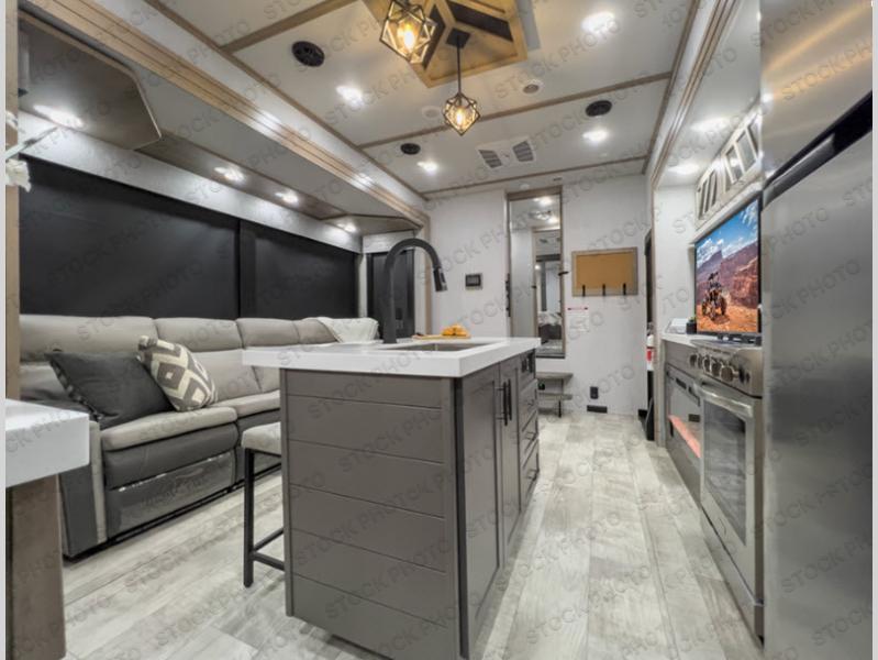 New Grand Design Momentum 410TH-R Toy Hauler Fifth Wheel for Sale ...