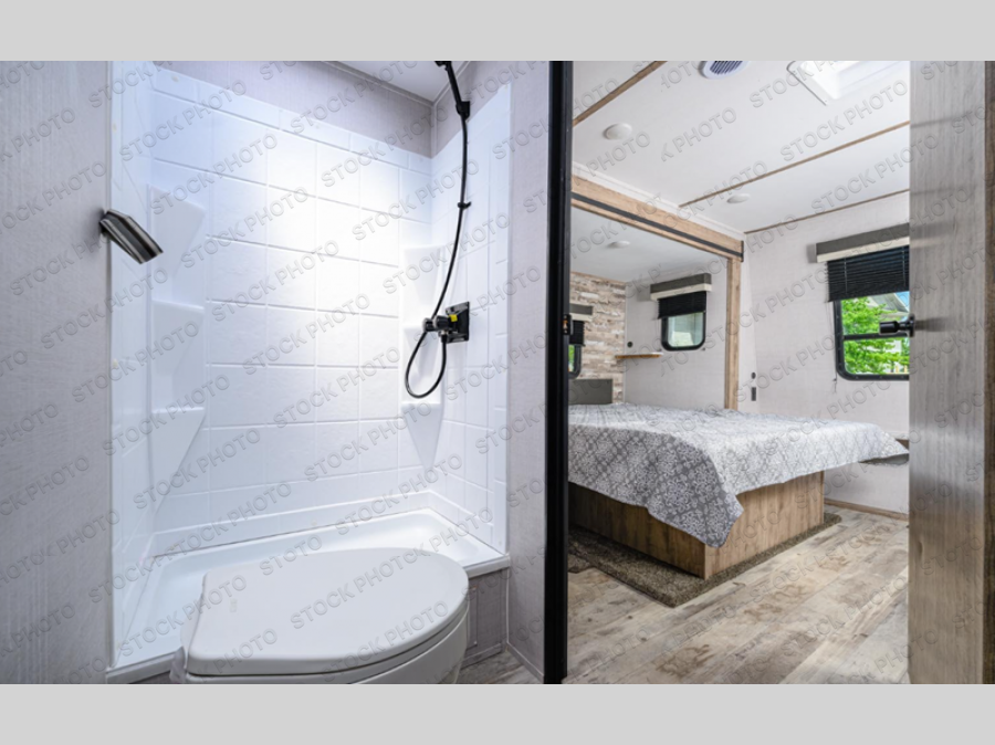 New 2025 Gulf Stream RV Conquest Supreme Series 33DBDB Travel Trailer ...