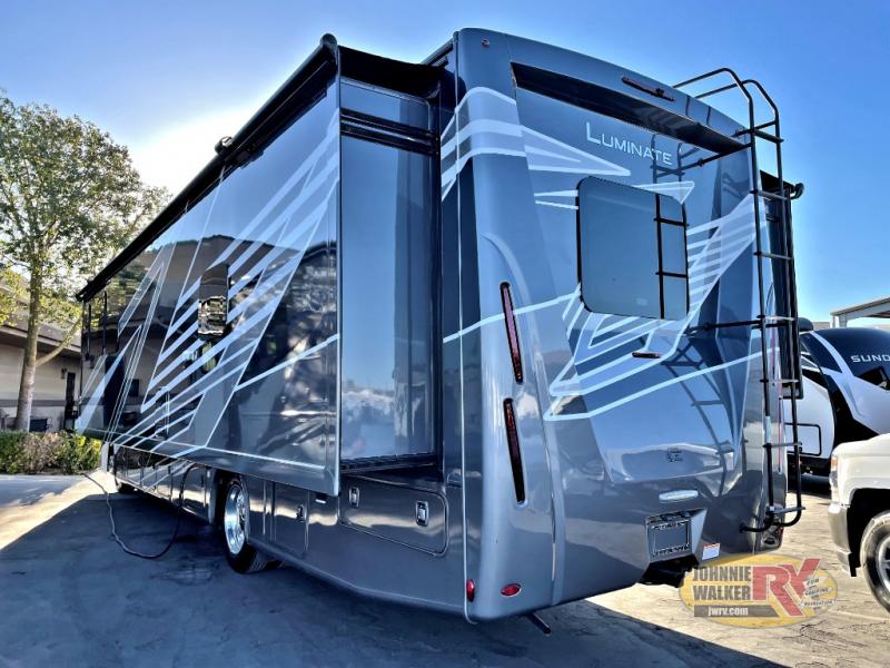 New 2025 Thor Motor Coach Luminate DD35 Motor Home Class A at Johnnie ...