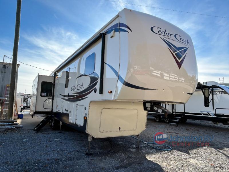 Used 2021 Forest River RV Cedar Creek Silverback 37MBH Fifth Wheel at ...