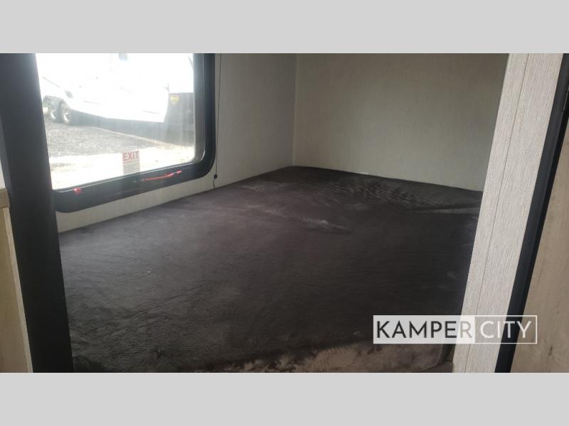 New 2026 Sunset Park RV Sun Lite LTD 21DB Travel Trailer at Kamper City | Peninsula, OH | #051050