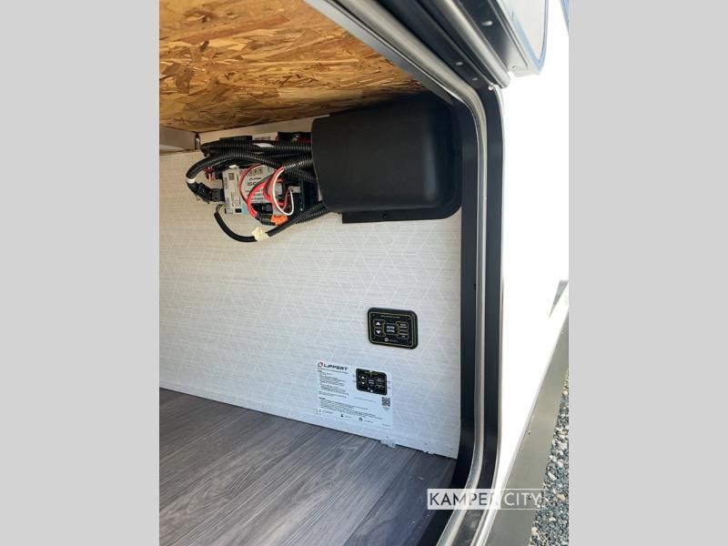 New 2025 Cruiser Shadow Cruiser 261RB Travel Trailer at Kamper City ...