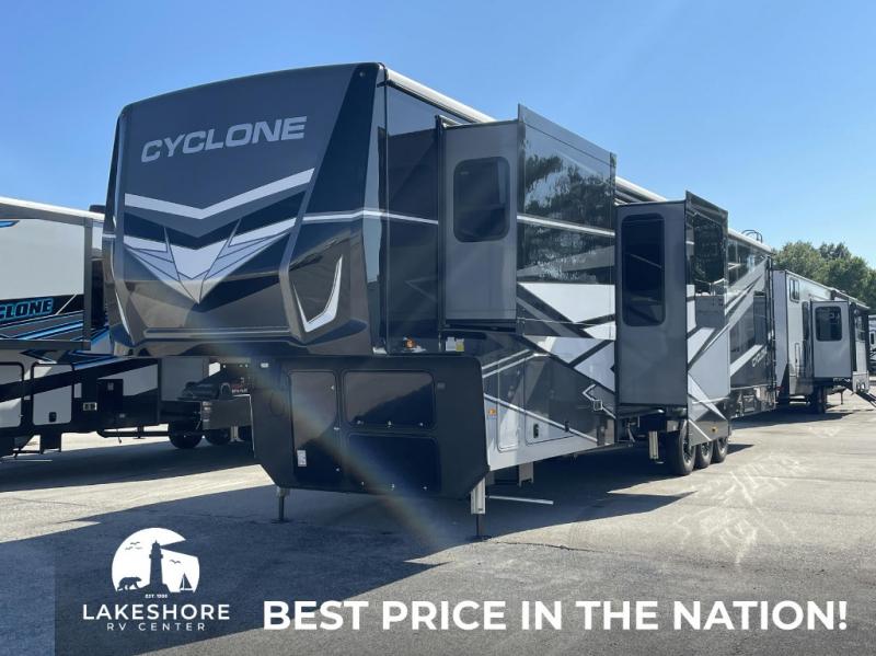 New 2025 Heartland Cyclone 4006 Toy Hauler Fifth Wheel at Lakeshore RV ...