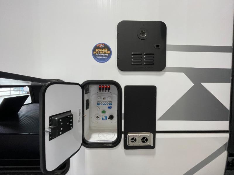 New 2025 Keystone RV Raptor 415 Toy Hauler Fifth Wheel at Lakeshore RV ...