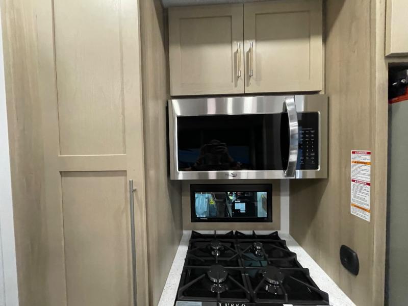 New 2025 Keystone RV Raptor 415 Toy Hauler Fifth Wheel at Lakeshore RV ...