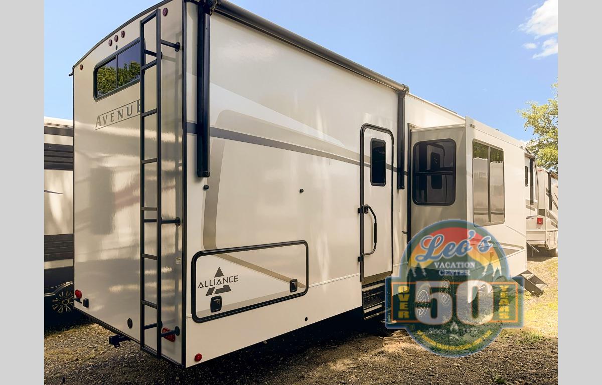 New 2024 Alliance RV Avenue 38DBL Fifth Wheel at Leo’s Vacation Center ...