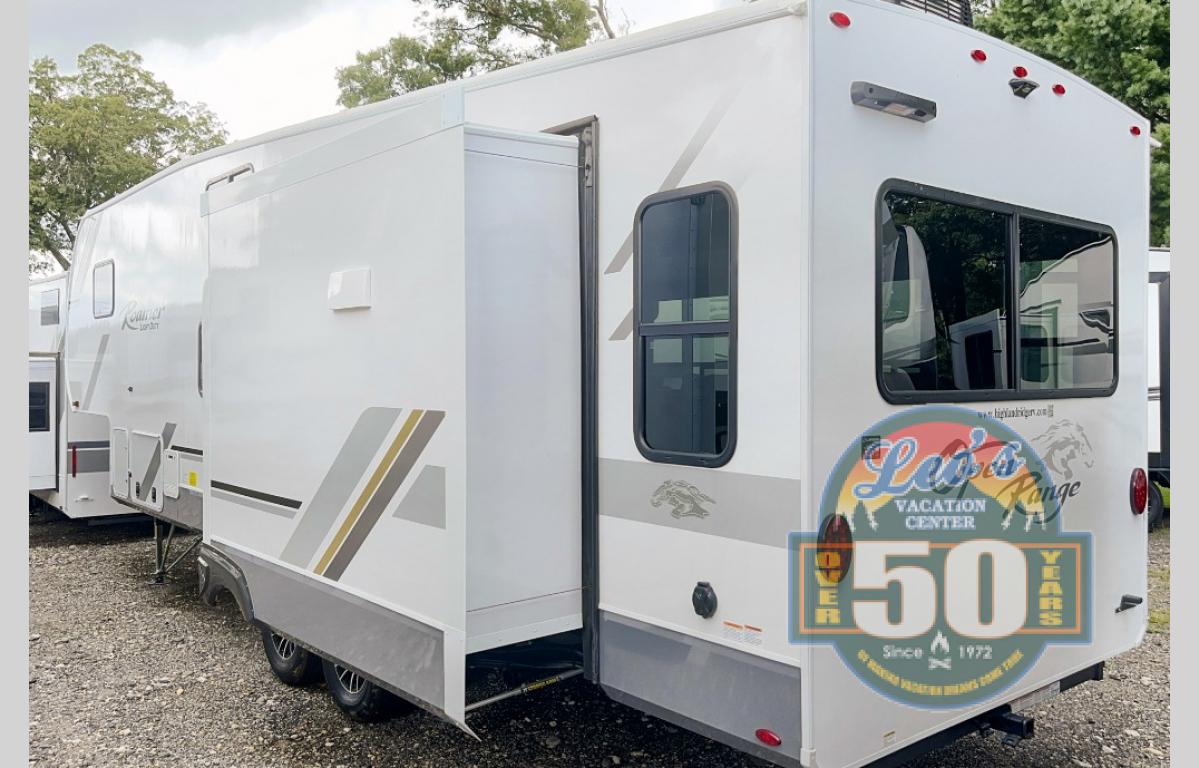 New 2025 Highland Ridge RV Roamer Light Duty 304BHS Fifth Wheel at Leo ...