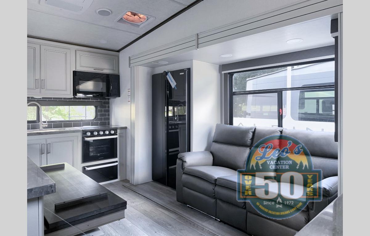 New 2025 Keystone RV Cougar 260MLE Fifth Wheel at Leo's Vacation Center ...