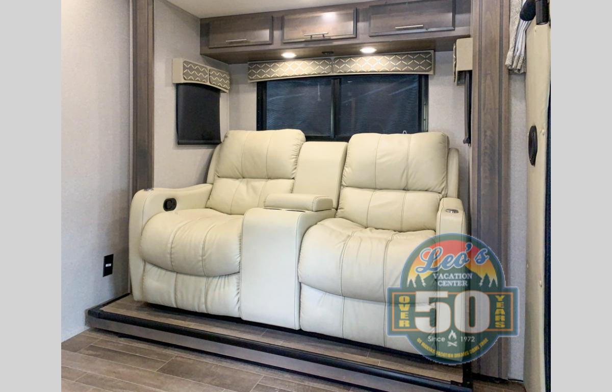 Used 2020 Dynamax isata 3 24RW Motor Home Class C - Diesel at Leo's ...
