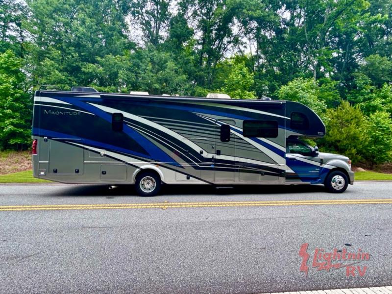 Used 2023 Thor Motor Coach Magnitude RS36 Motor Home Super C - Diesel ...