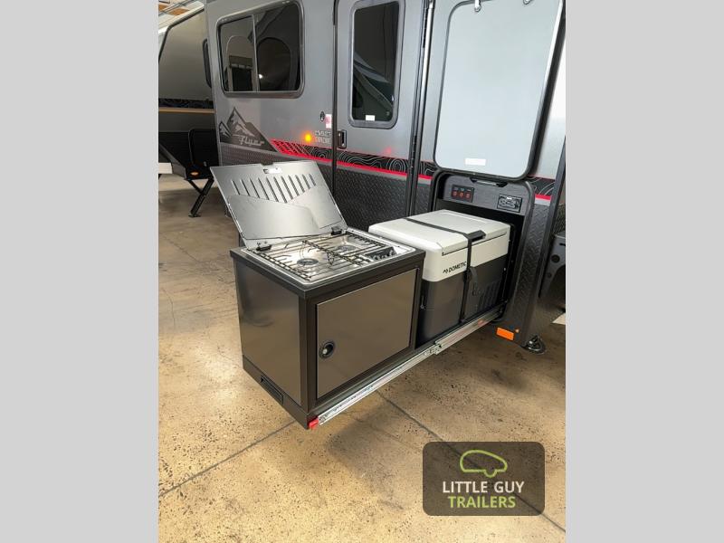 New 2024 inTech RV Flyer Explore Toy Hauler Expandable at Little Guy ...